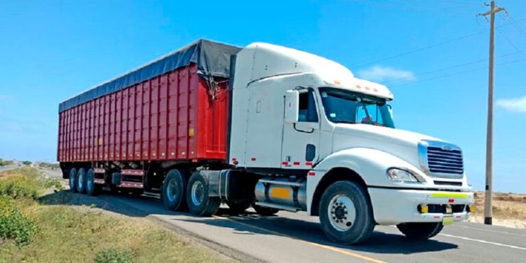 Conoce más acerca de los transportes de carga terrestre en perú — E ...